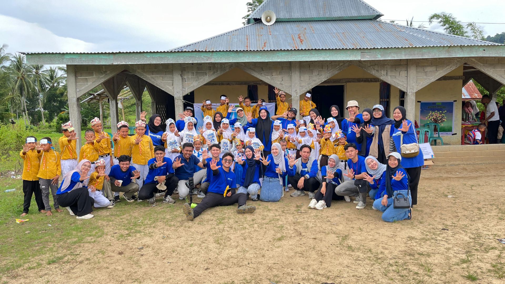 Sukses! 1000 Guru Gorontalo Kolaborasi dengan WIRE-G Gelar TnT ke-26 di ...