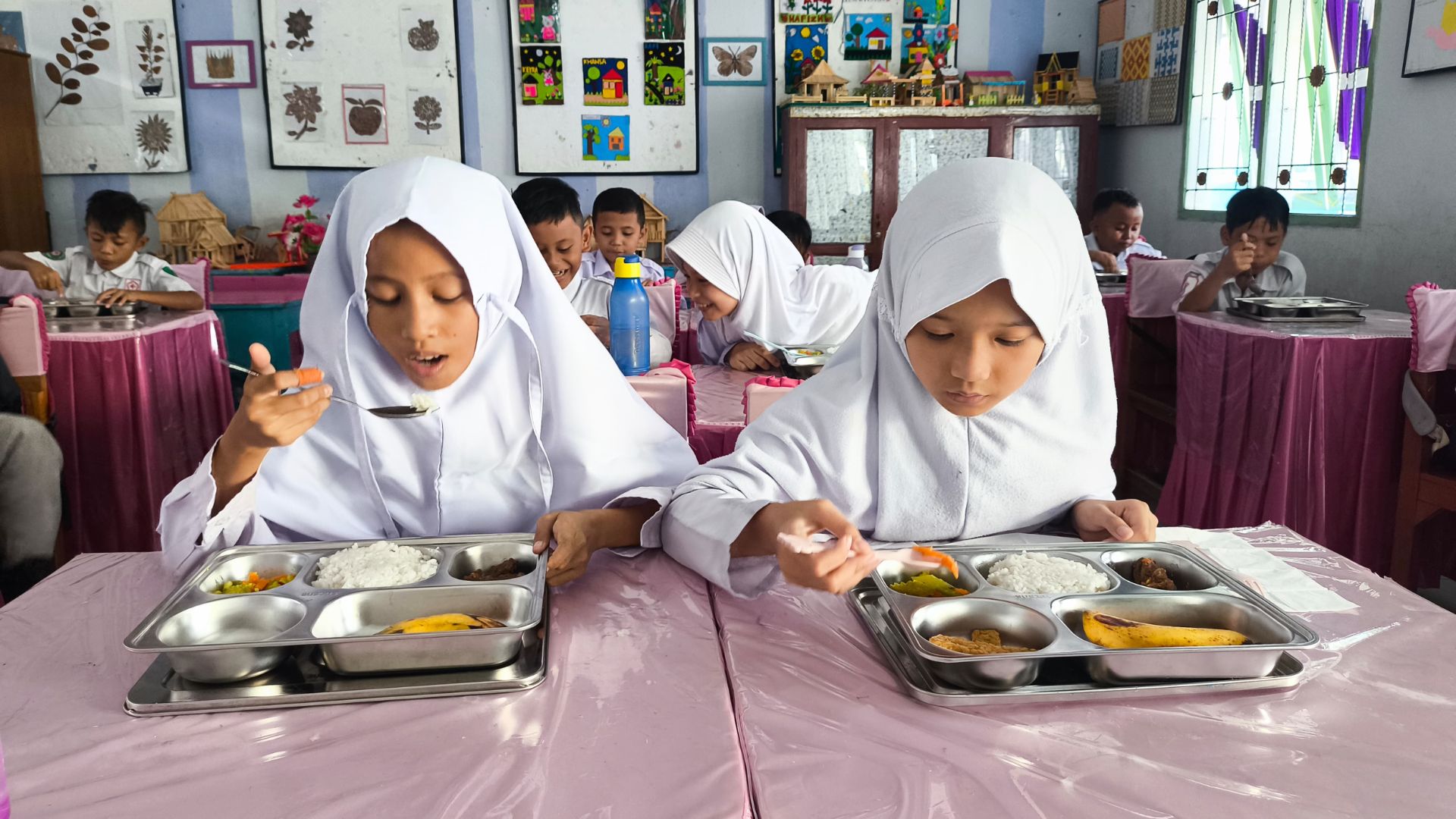 Testimoni Program MBG di SDN 74 Kota Gorontalo, Lancar atau Terkendala?