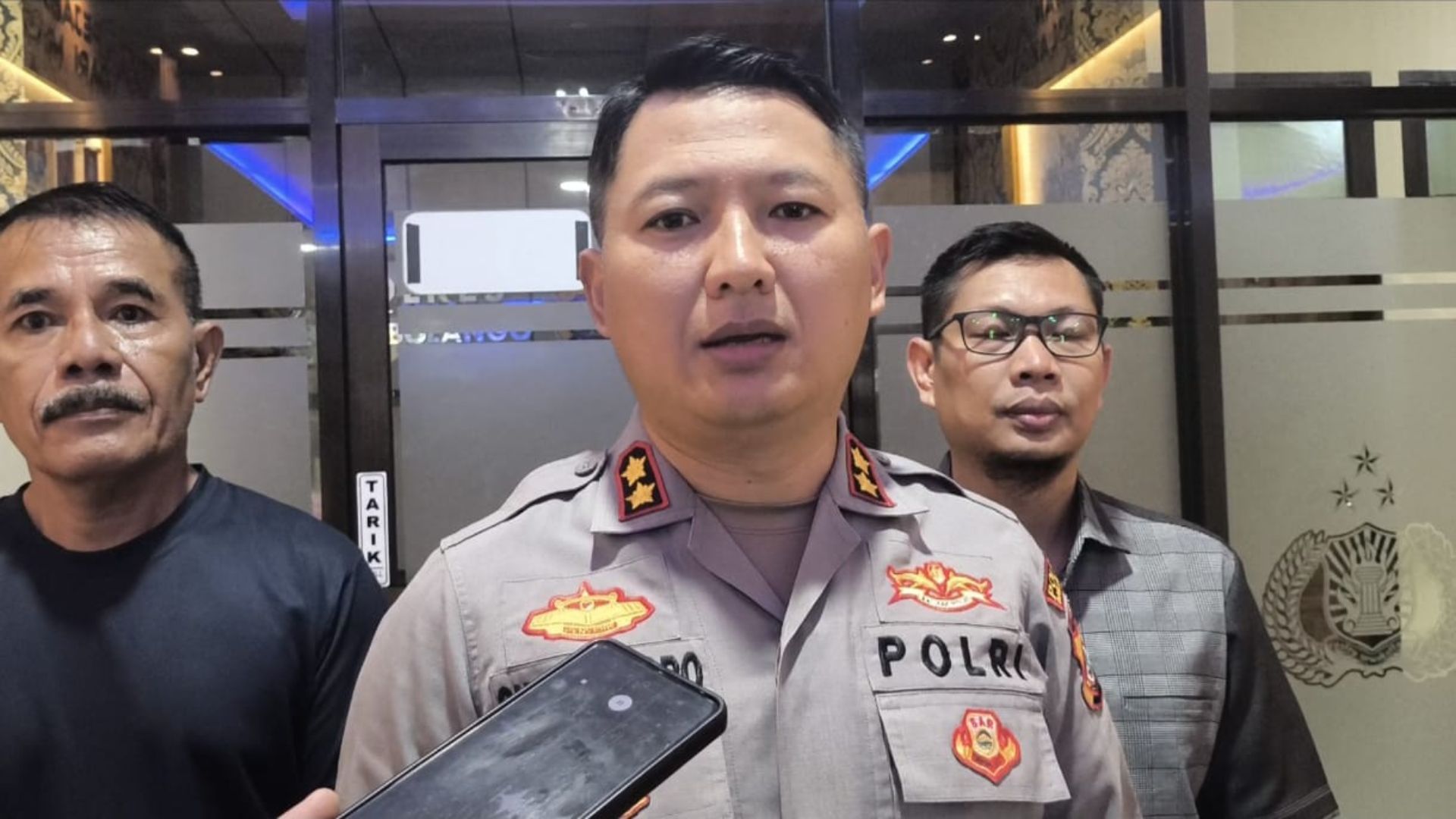 Polisi: Miras, Pekerja Seks, dan Anak-Anak Dilarang Masuk Area Tambang ...