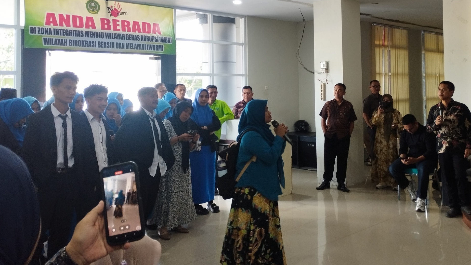 Peringatan Darurat Muncul! Dosen Asosiasi IAIN Gorontalo Demo, Tuntut ...